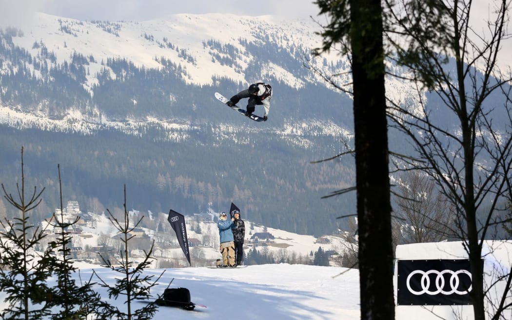 Collins first NZ snowboarder to win the FIS Snowboard Crystal Globe ...