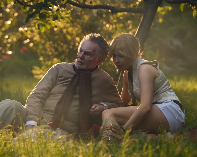 Moss & Freud: When an elderly painter and supermodel met | RNZ
