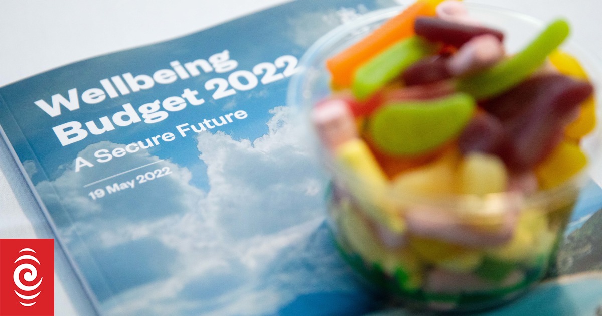 Budget for the 'squeezed middle' - but will it be the political circuit ...