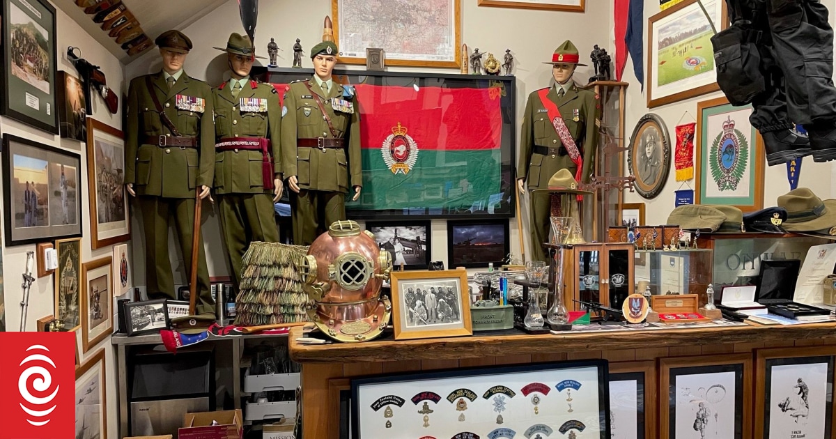 Gary Brandon's Onward Bar in Taupo celebrates ANZAC Day | RNZ