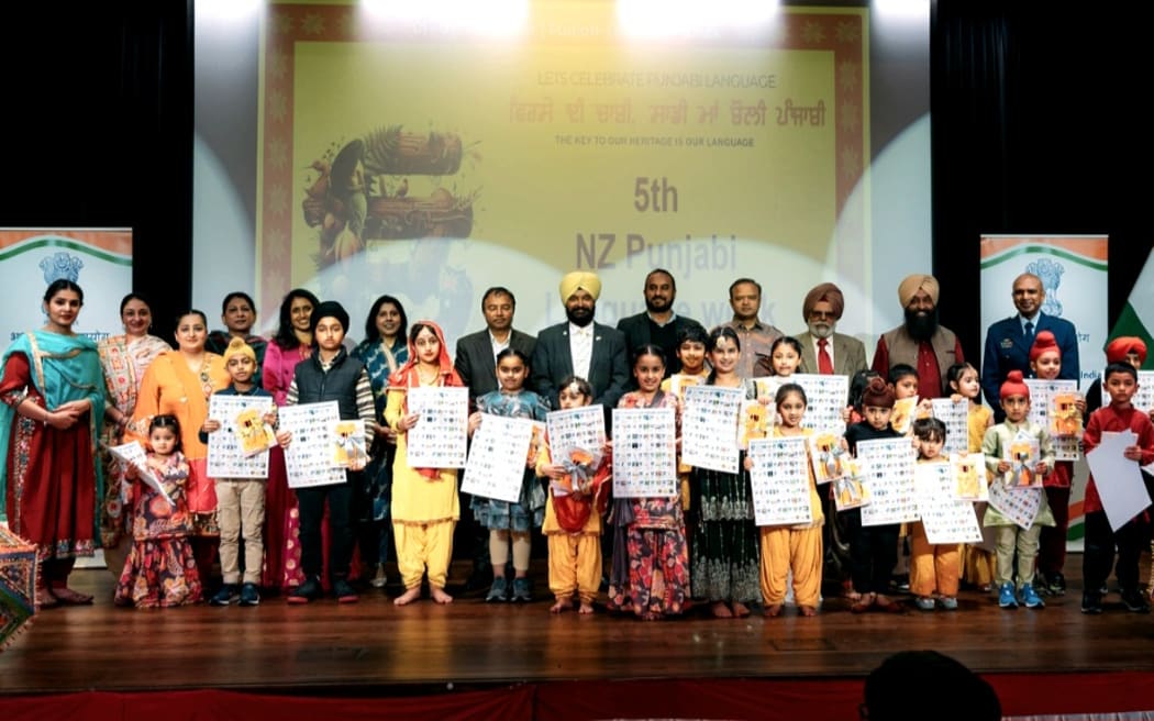 Community leaders eye mainstreaming of Punjabi language | RNZ News