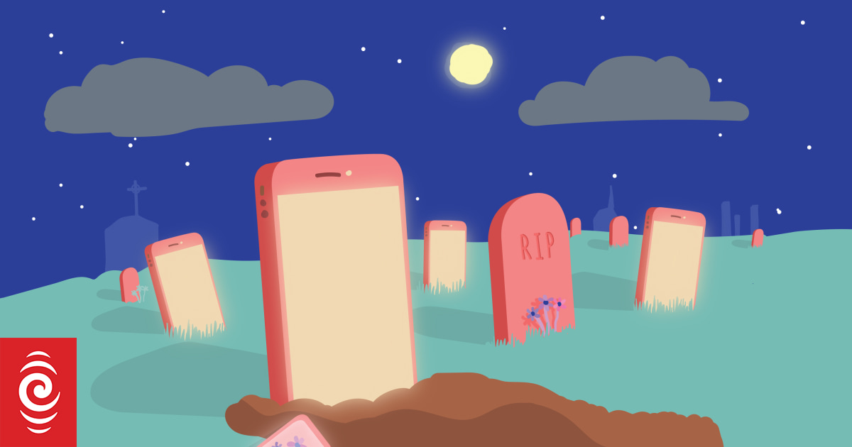 Facebook becoming a ‘digital graveyard’ | RNZ News