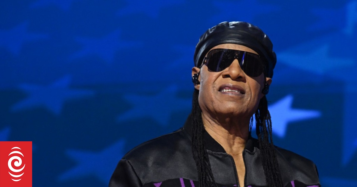 Music with Charlotte Ryan: Old artists, new hits | RNZ