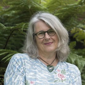 New Zealand's flourishing gardens and the women behind them | RNZ