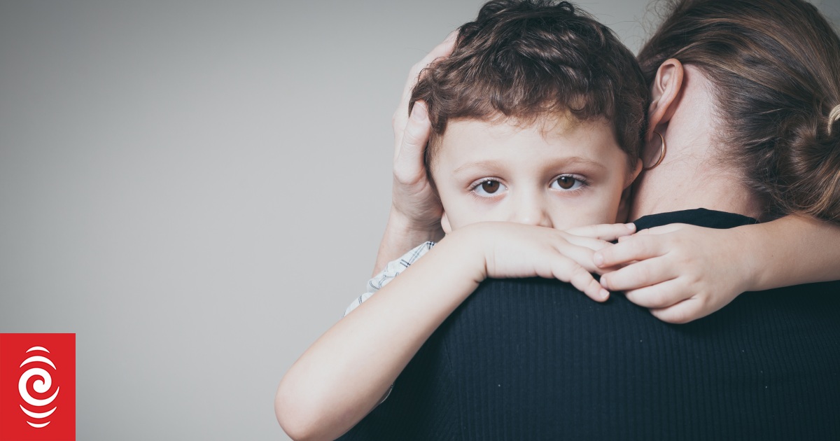 Parenting: when emotional dependence on a child becomes harmful | RNZ