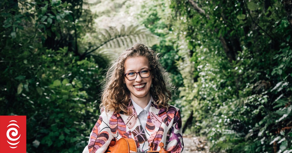 Viola player heads from Wellington to Wales | RNZ