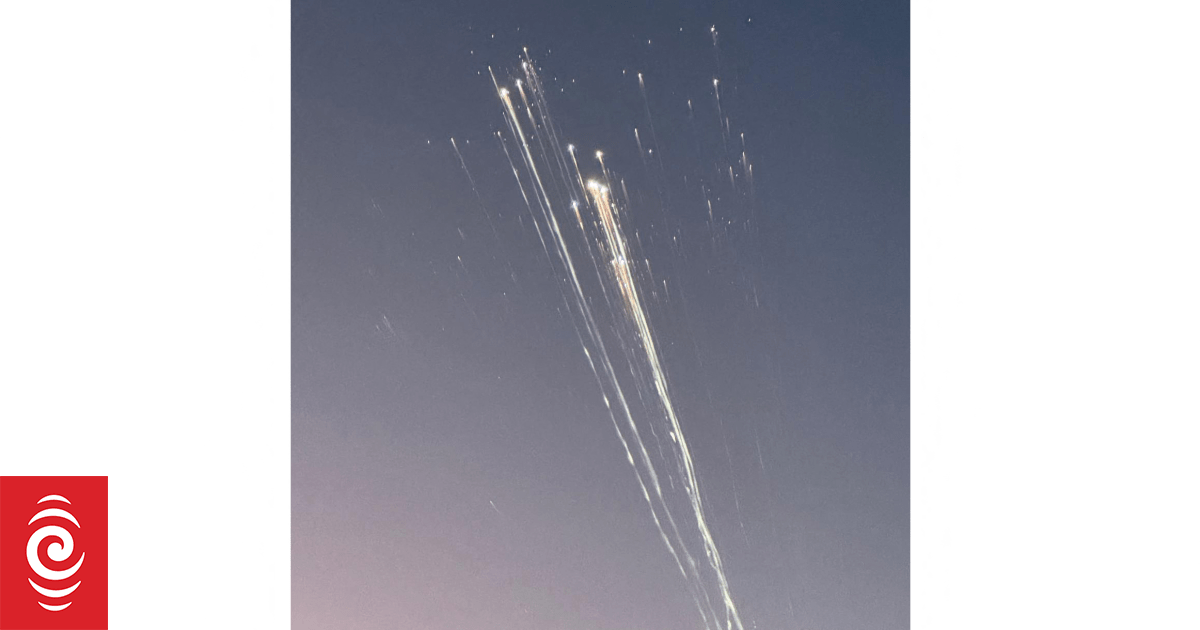 Regulators are investigating reports of property damage from SpaceX Starship's explosion | RNZ News