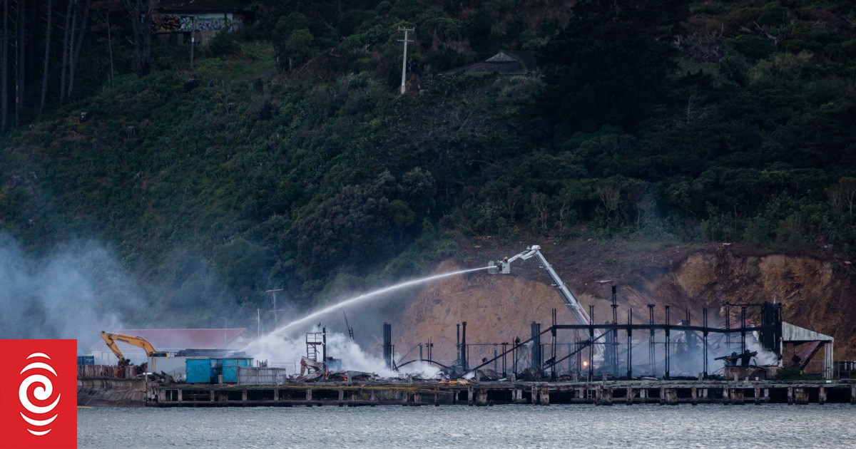 Shelly Bay fire: Iconic Wellington building gutted in blaze | RNZ