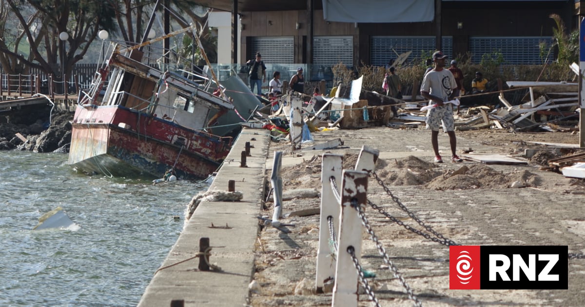 NZ increases Vanuatu shipping services grant | RNZ