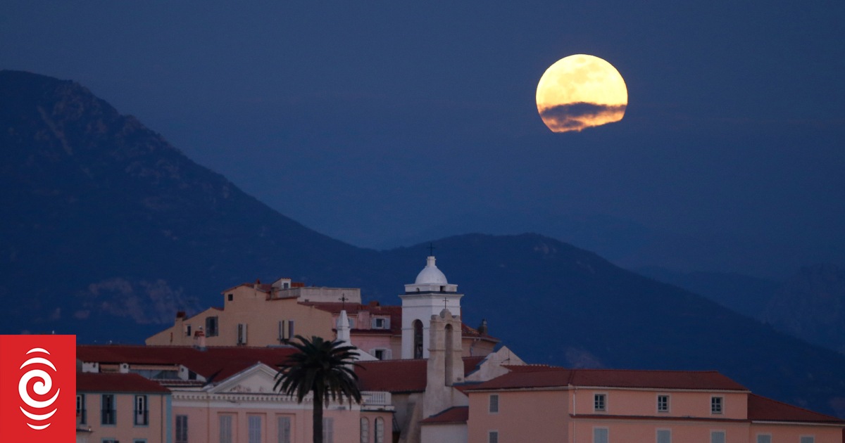 Is hype eclipsing the true significance of supermoons? | RNZ News
