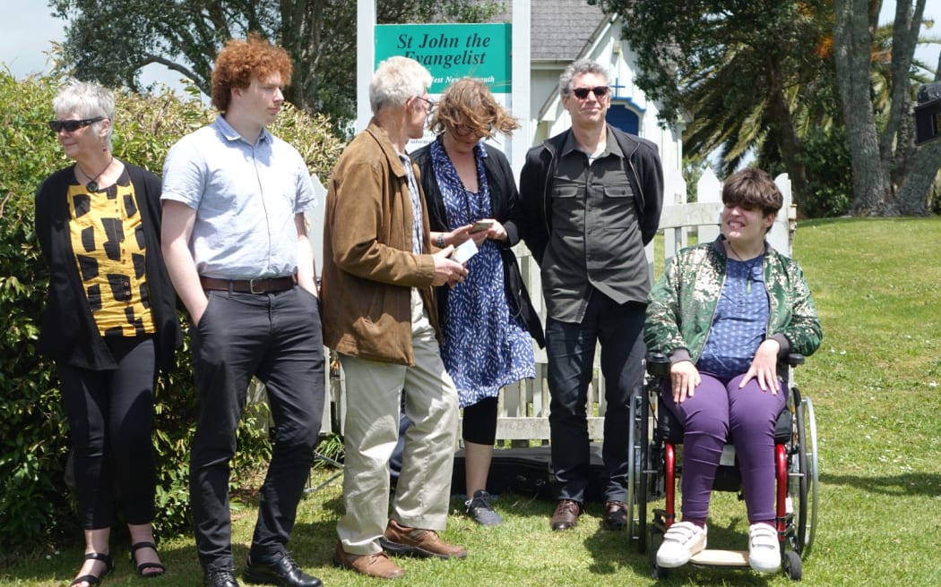 WWI soldiers get named on Omata memorial after 100 years | RNZ News
