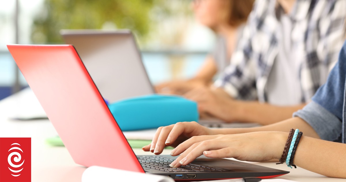 New NZ digital curriculum set for 2020, are schools ready? | RNZ News