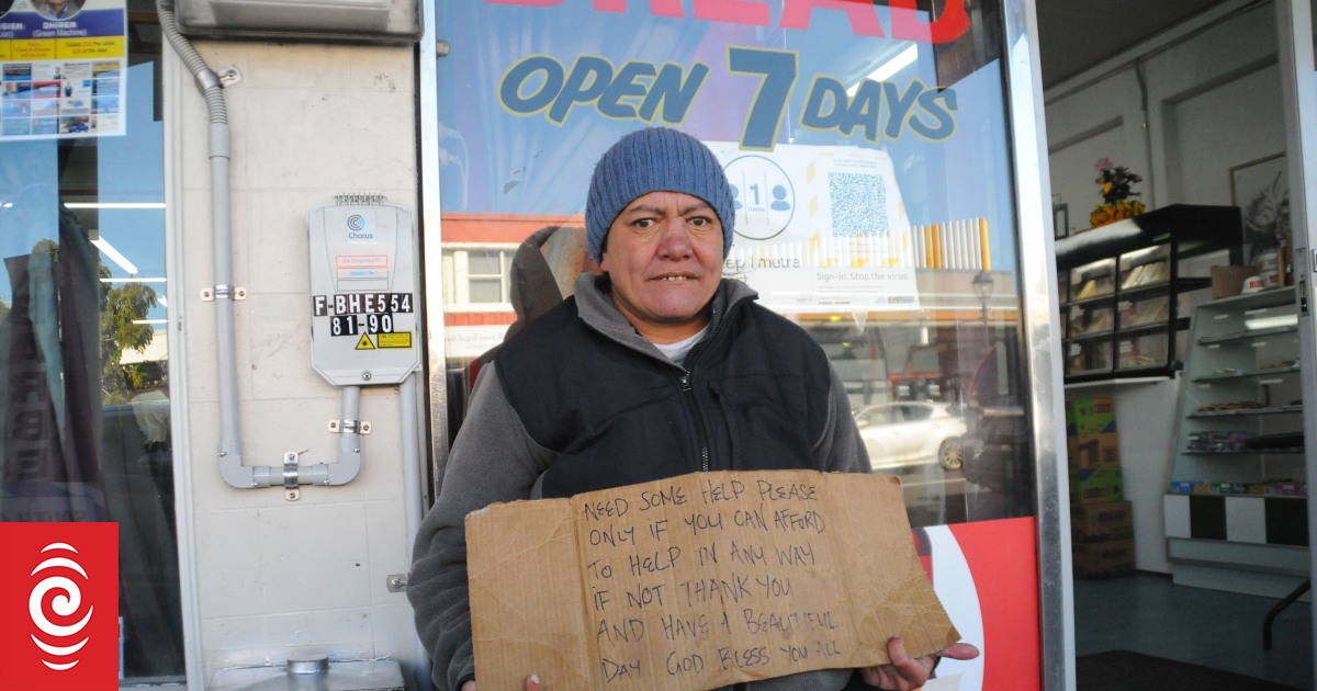 Businesses struggle with South Auckland's homeless | RNZ News