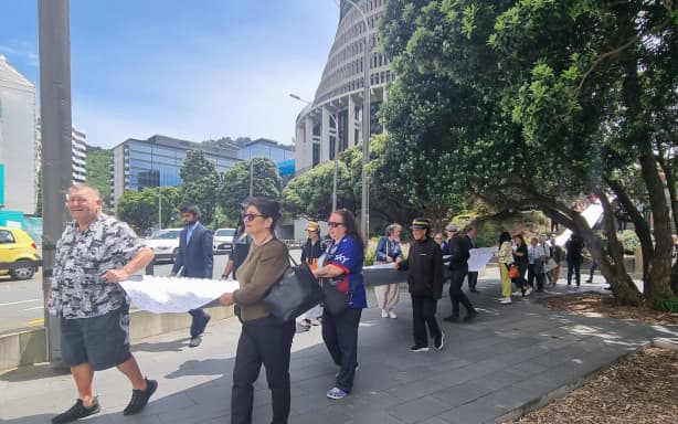 200kg of signatures: Huge petition to fix 'broken' health system ...