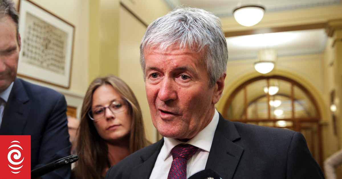 Farm debt mediation scheme gets government backing | RNZ News