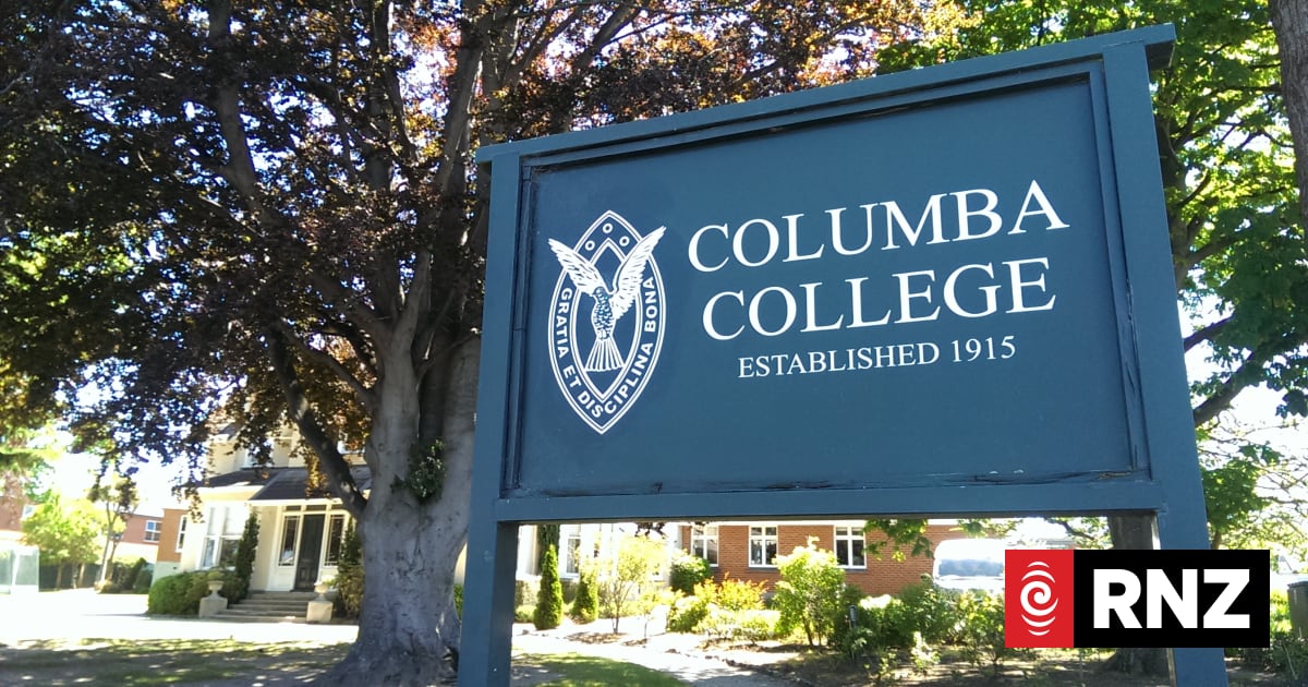 Dunedin's Columba College refusing to say why principal is on leave | RNZ