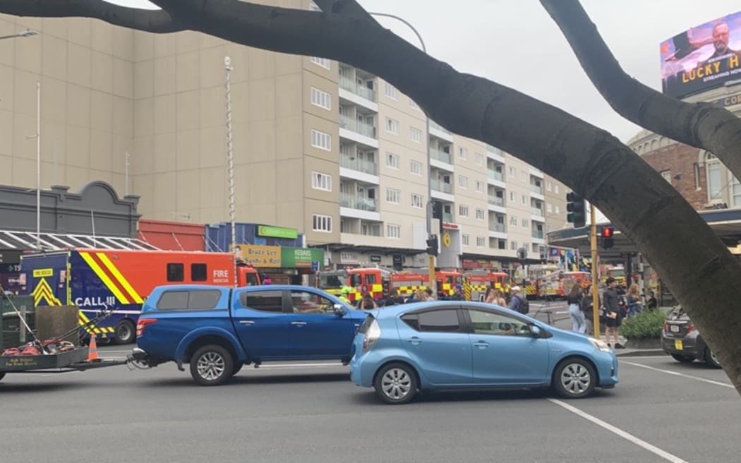Auckland train station evacuated after 'thick, dark smoke' from fire ...