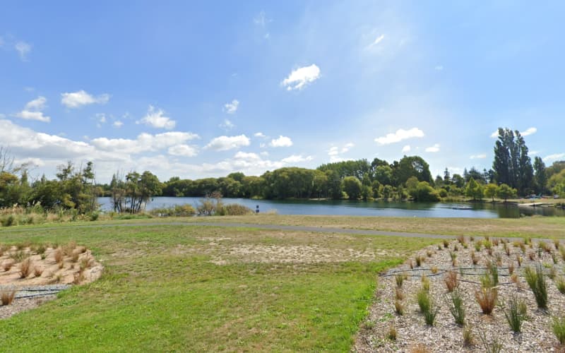 Body found in search for man missing at Christchurch lake | RNZ
