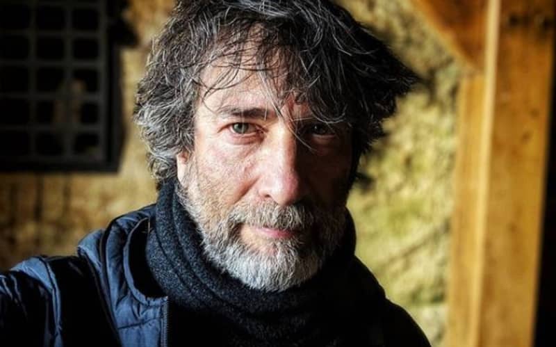 NZ the 'more appropriate forum' - Neil Gaiman sexual assault lawsuit ...