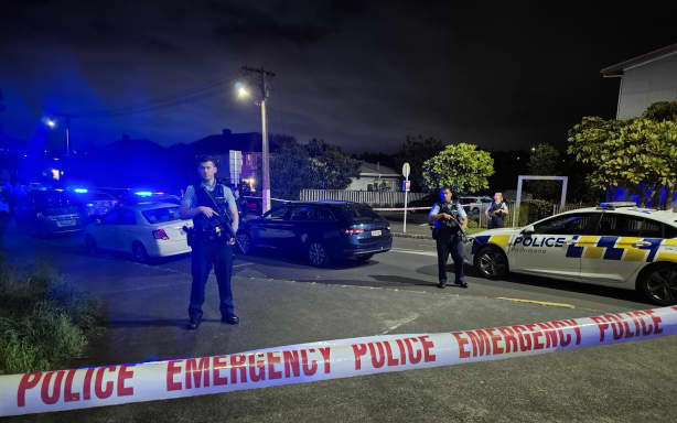 Armed police guard Grey Lynn street after fatal shooting | RNZ