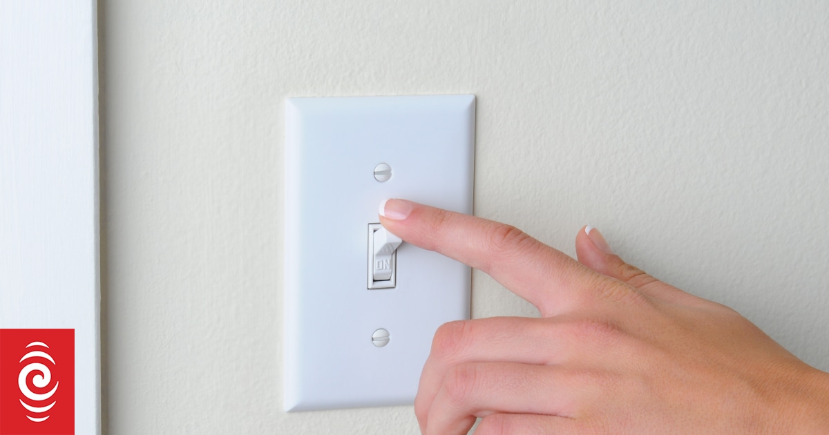 Power coming back for Wellington homes without electricity for days ...