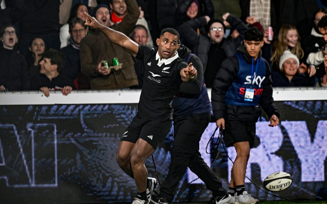 Comeback kid Sevu Reece stars in All Blacks tense win | RNZ News