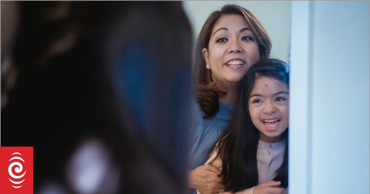 How mums can support their daughters' healthy body image | RNZ