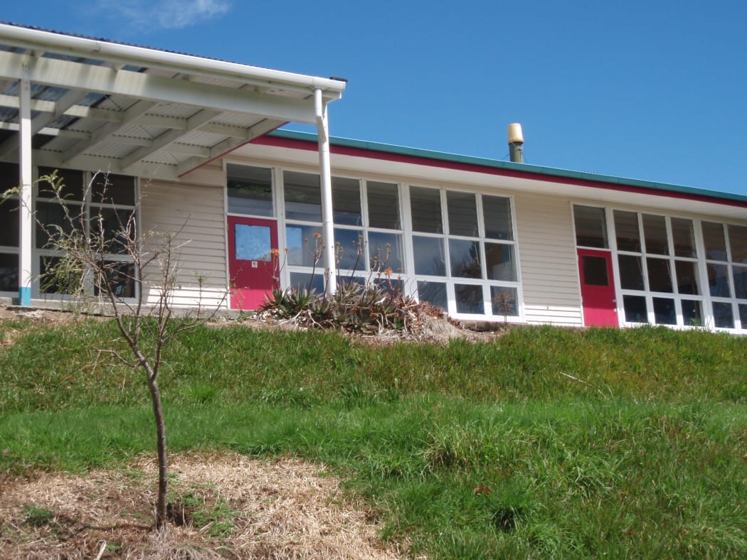 East Coast community to get school land back | RNZ News