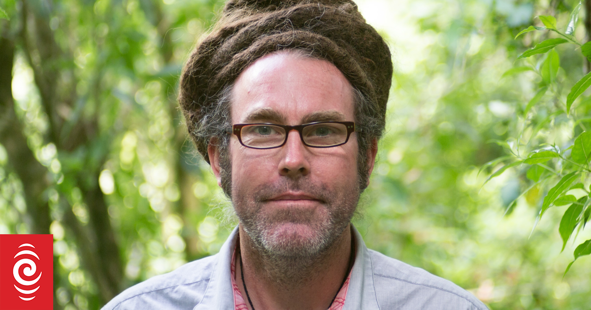 Protecting the Pukunui (the Southern NZ Dotterel) | RNZ