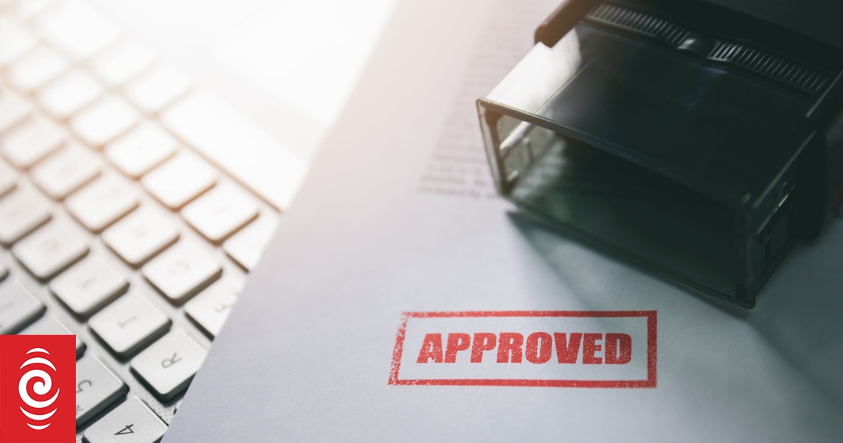 Ex-mortgage broker secured more than $1m for home loans using fake ...