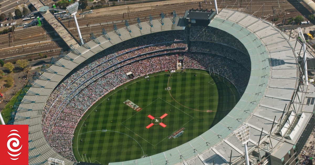 Record crowd for State of Origin two | RNZ News