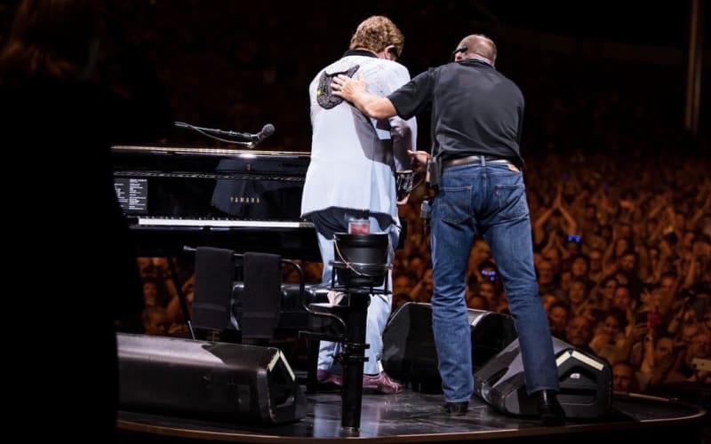 Elton John concert rescheduled so he can recover from pneumonia | RNZ