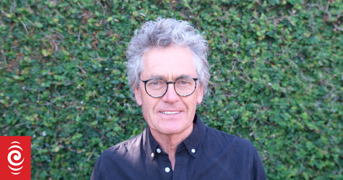 Wellington historian wins $25k award | RNZ