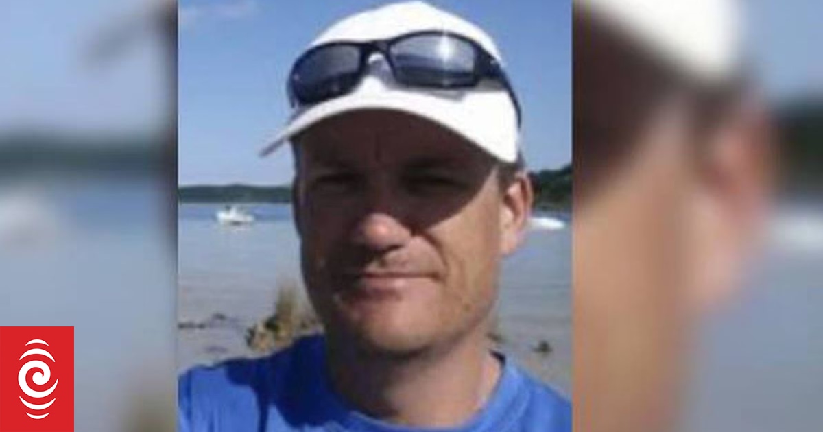 Architectural designer Matthew Biddle's licence cancelled for two years ...