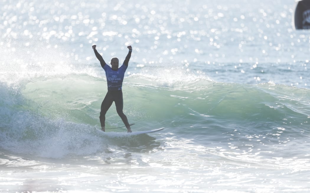 Surfing: Carissa Moore and Italo Ferreira win New Zealand Pro at Raglan ...
