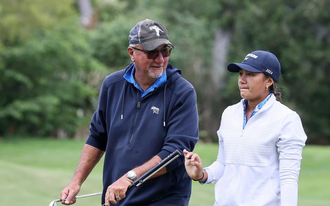 Love of golf drives history-making Samoan Faith Vui | RNZ News