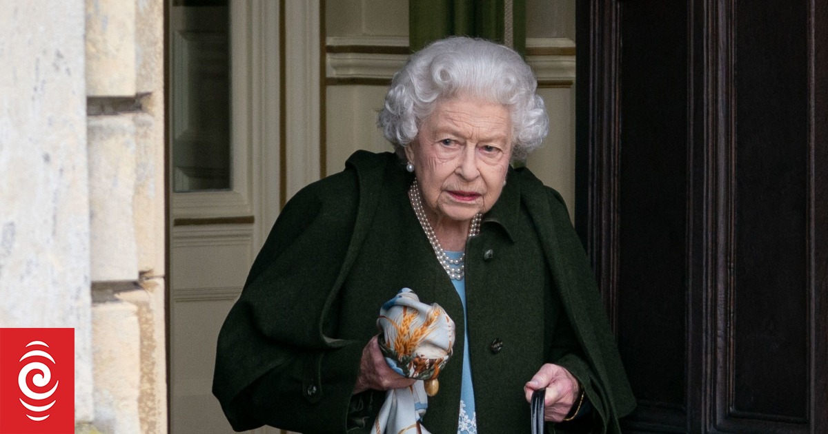 Queen tests positive for Covid-19 | RNZ News