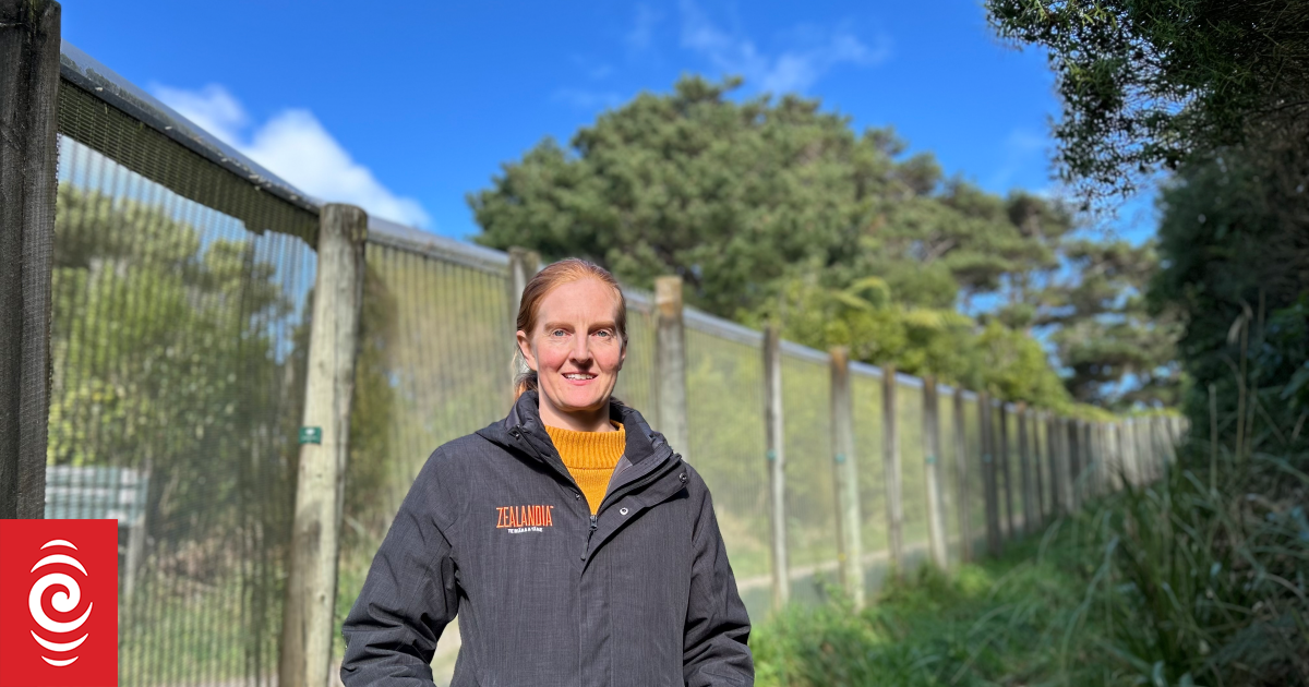 World-renowned Zealandia fence to be replaced 25 years after being ...