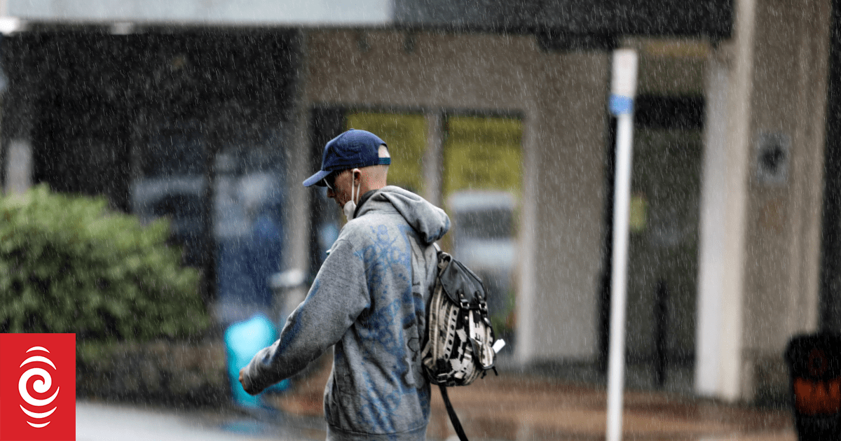The struggle to solve Māori youth homelessness | RNZ News