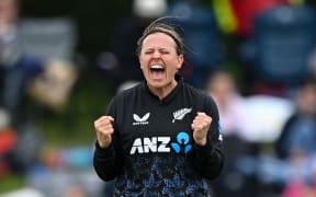 Amelia Kerr impresses as White Ferns complete World Cup preparations ...