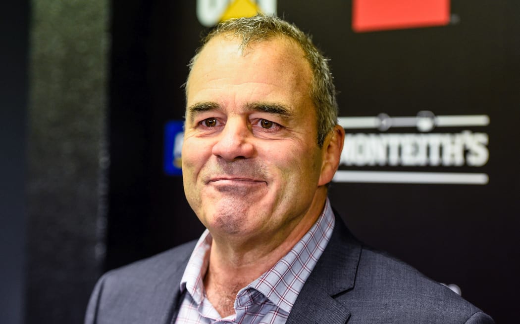 Crusaders keep coach Rob Penney despite poor Super Rugby season | RNZ News