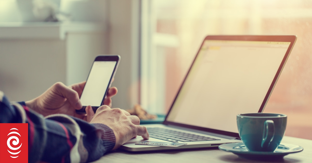 Social distancing: A way to be everybody's friend | RNZ News