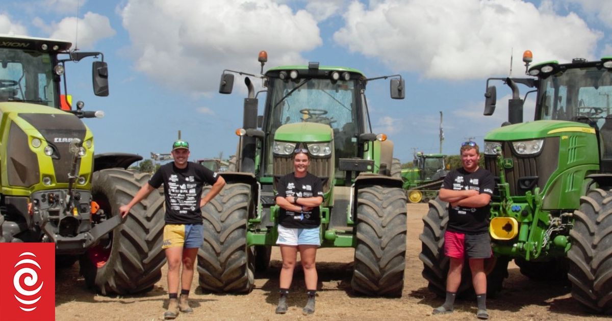Teen becomes first woman to win historic tractor-pull competition | RNZ ...
