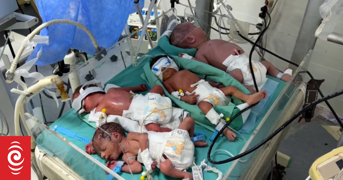 Desperate Gaza doctors cram several babies into one incubator as fuel ...