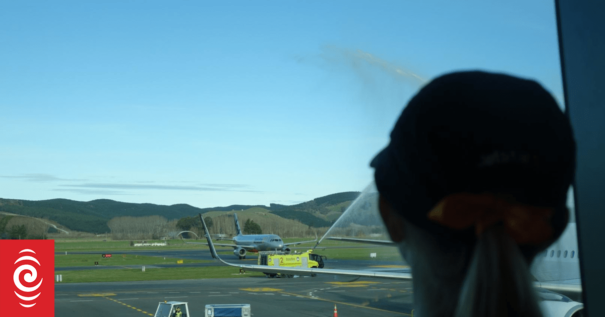 Teen campaigner on hand as first Jetstar flight arrives in Dunedin from ...