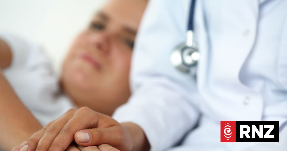 Euthanasia bill gets legal tick from Attorney-General | RNZ