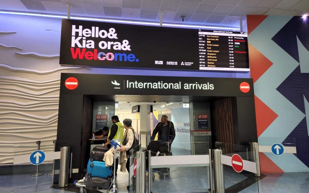 Air NZ inaugural direct New York flight completes return journey | RNZ News