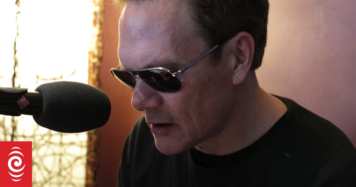 Shayne P Carter live at the James Cook | RNZ