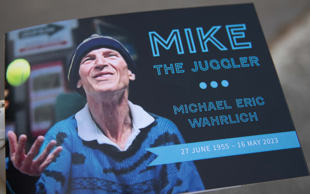 How Mike Wahrlich became 'the juggler', and the lessons it leaves us ...