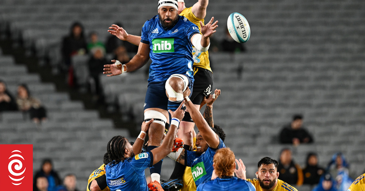 Mark Telea goes next level in Blues 36-25 win over Hurricanes | RNZ News